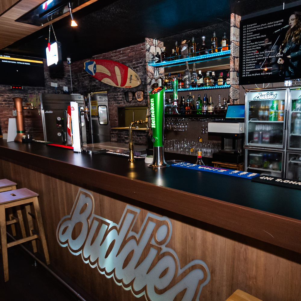 Buddies – Sports Pub & Bar